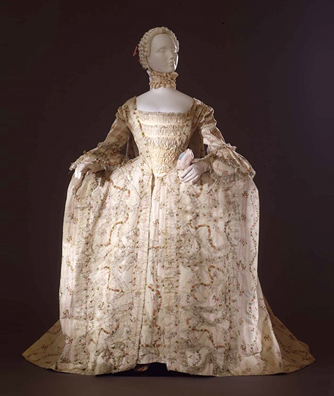 XVII century Lady’s dress | Artworks | Uffizi Galleries