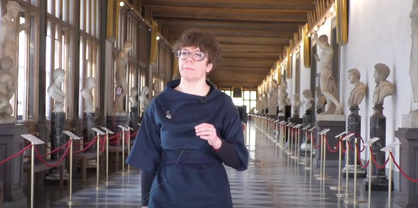 Uffitsi peshtoqlariga tushurilgan naqshlar va melankolik tuygʻu (dubbed ...